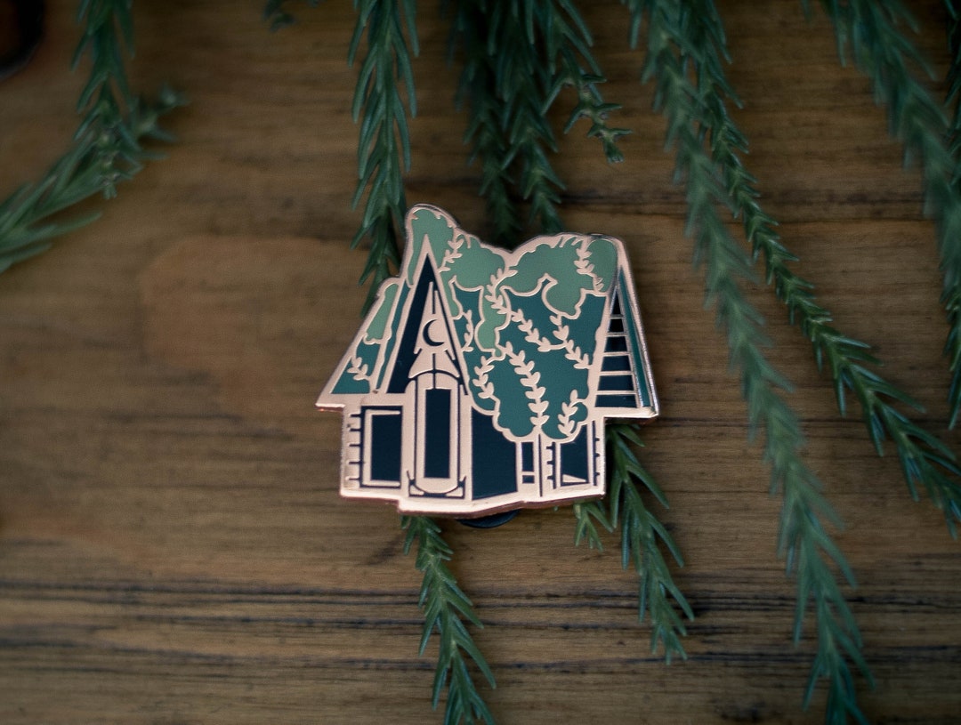 Witch Cottage Pin (witchy Gifts, Yule, Fall, Cottagecore Jewelry) - Etsy