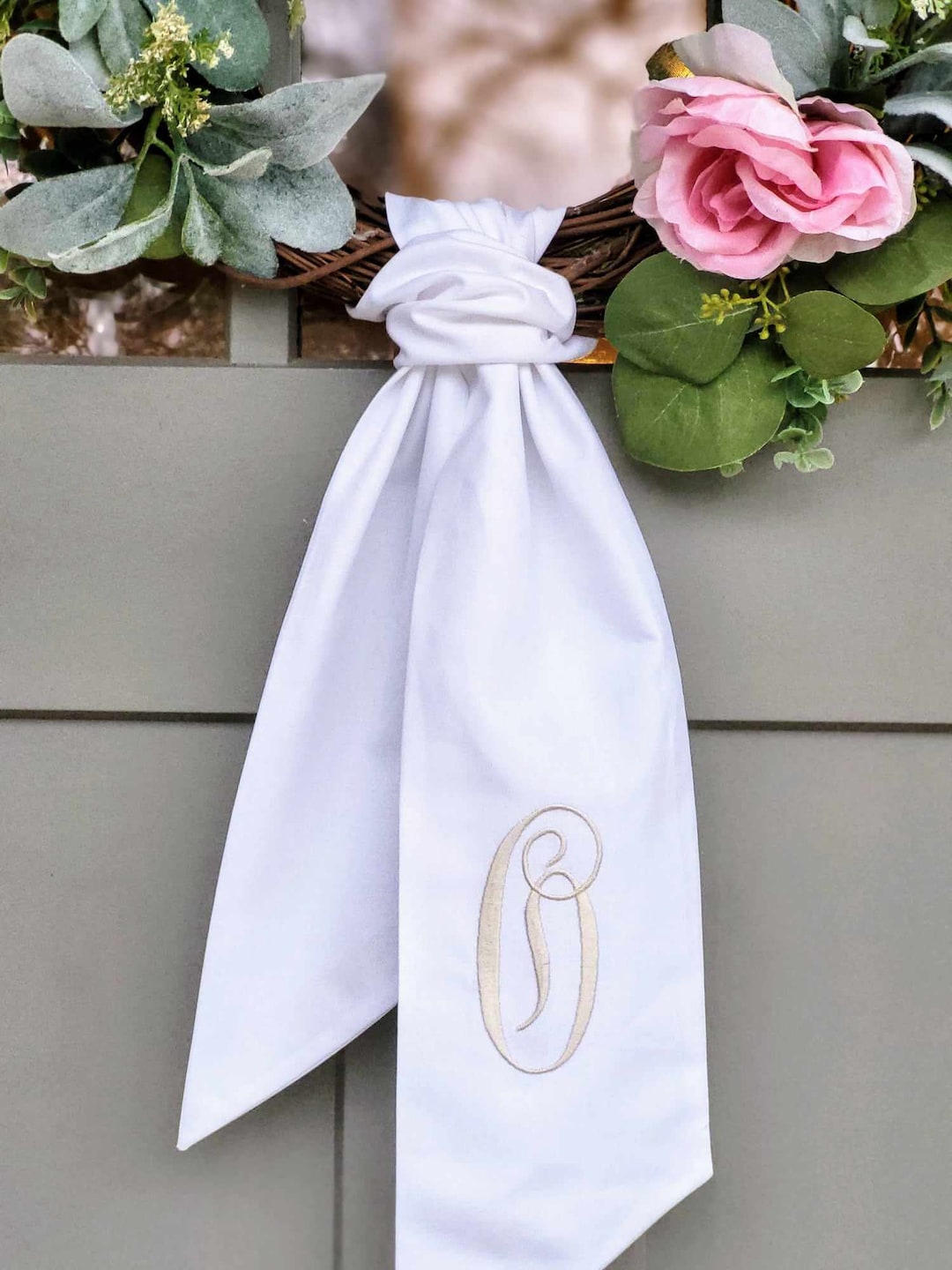 Embroidered White Wreath Sash: Personalized Wedding Decor - Etsy