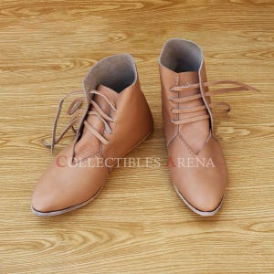 Medieval Baynard Castle Styled Laced 14th-15th Century Ankle Boots for ...