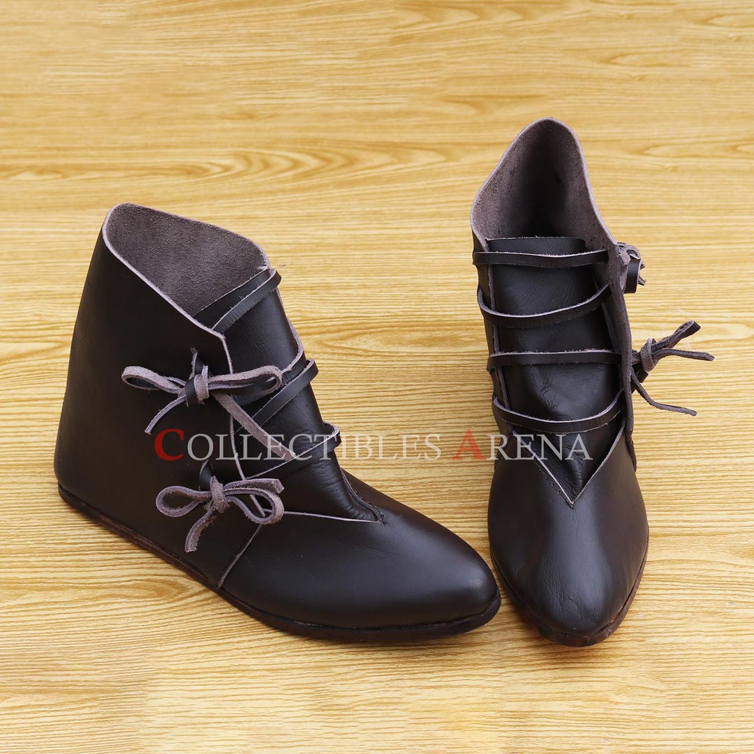 Medieval Baynard Castle Styled Laced 14th-15th Century Ankle Boots for ...