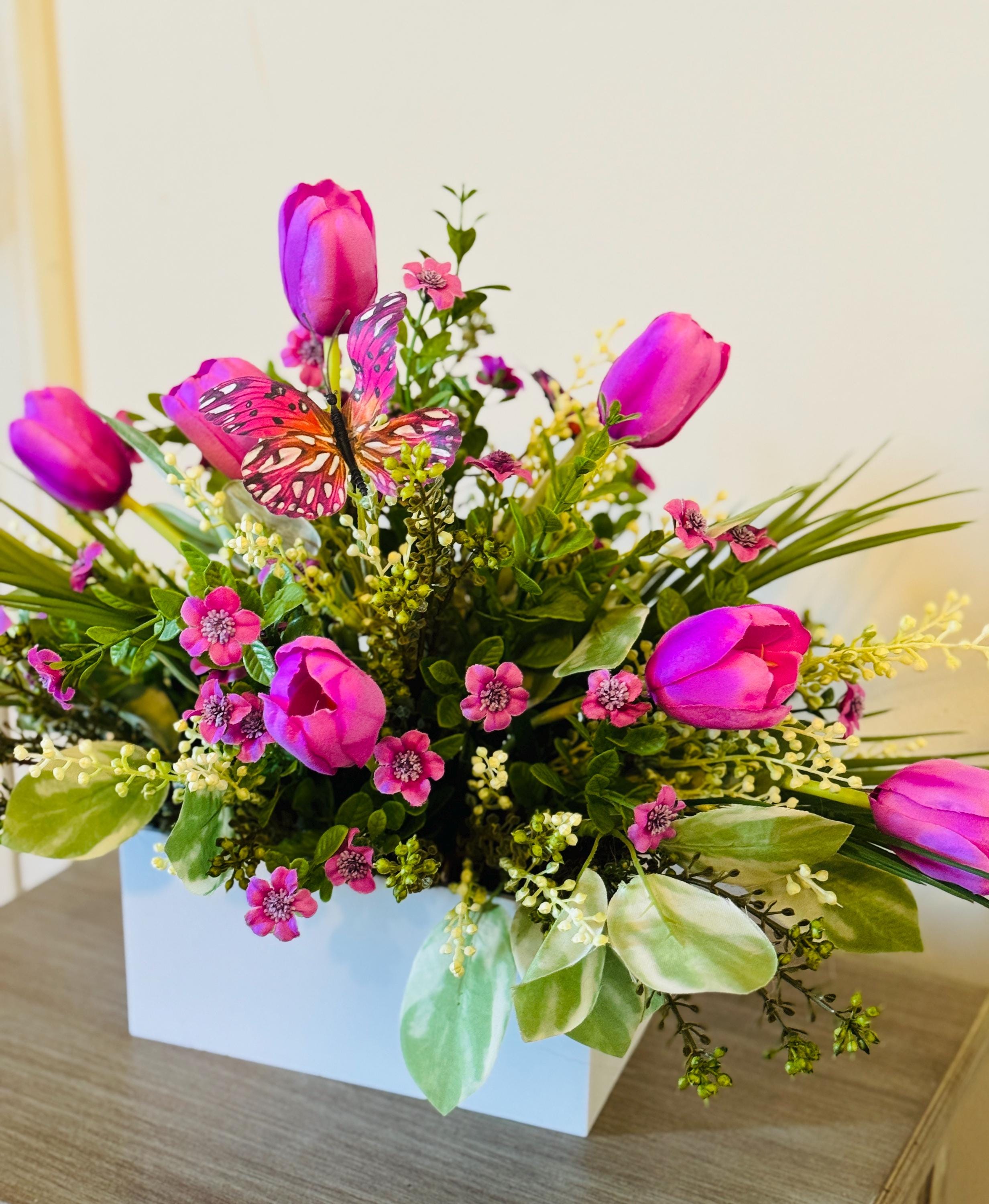 Butterfly Centerpiece With Berries, Summer Floral Arrangement, Table ...