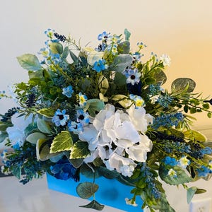 Blue Floral Arrangggemfent, Blue and White Table Decor, Blue ...