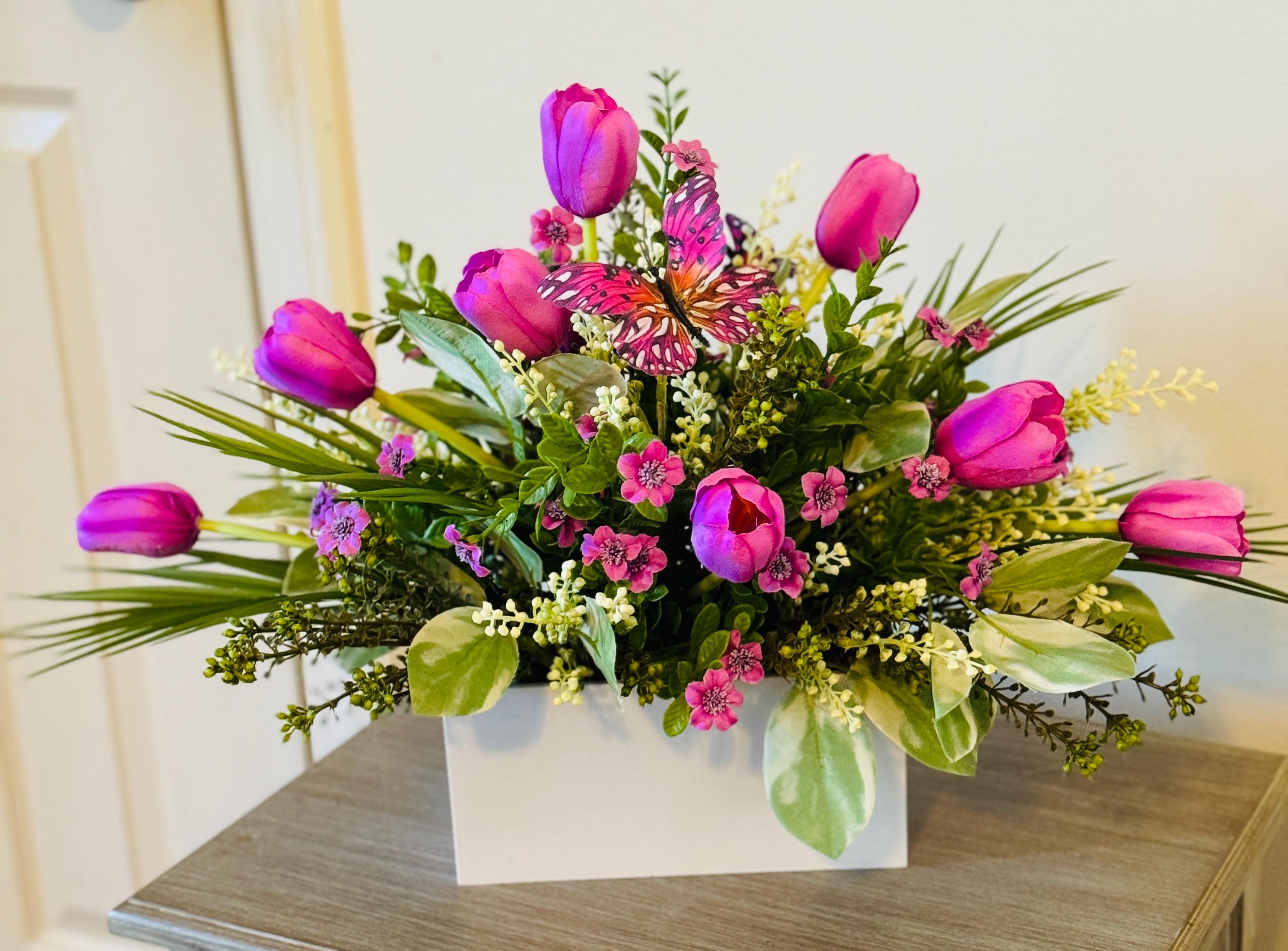 Butterfly Centerpiece With Berries, Summer Floral Arrangement, Table ...