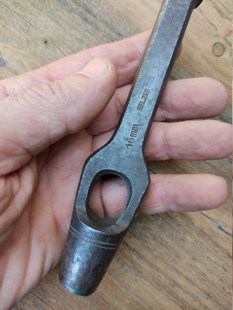 Vintage Round Punch - Etsy