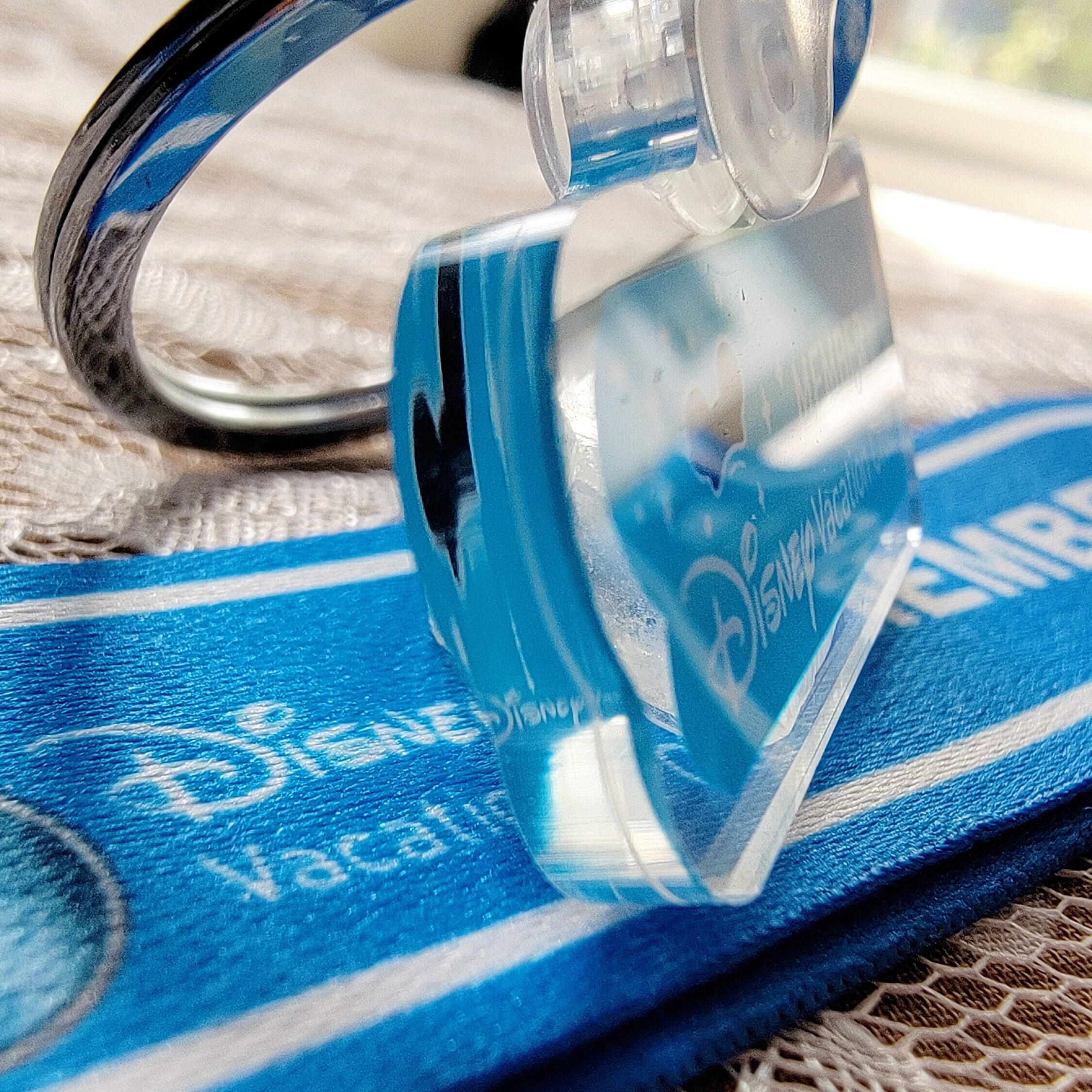 Disney Vacation Club-themed Magicband Slider Keychain for Members in ...