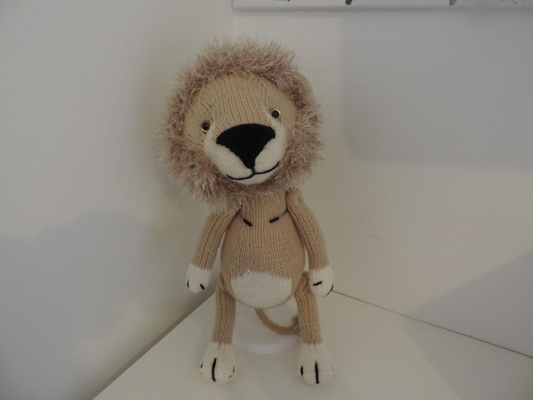 Hand Knitted 36 Cm Lion and His Wardrobe Knitted Animals Toy Handmade ...