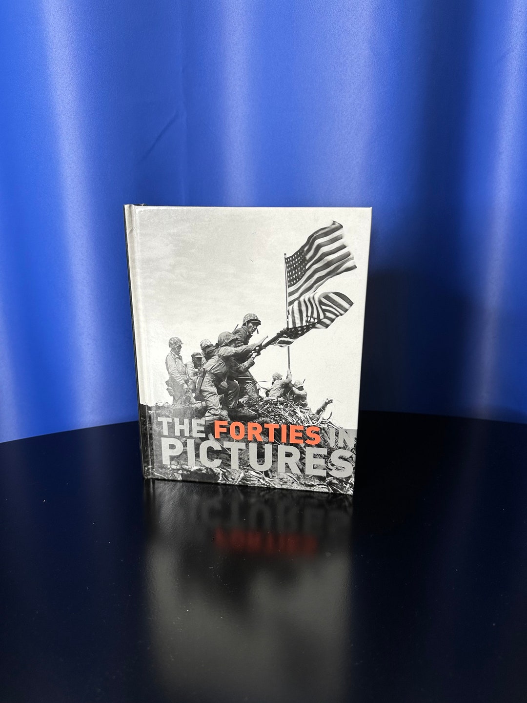 The Forties in Pictures by James Lescott 6.5 X 8 256 Pages - Etsy