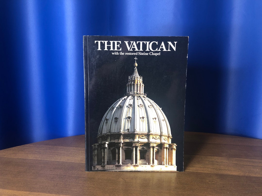 The Vatican - With the Restored Sistine Chapel - Paperback - 95 Pages ...