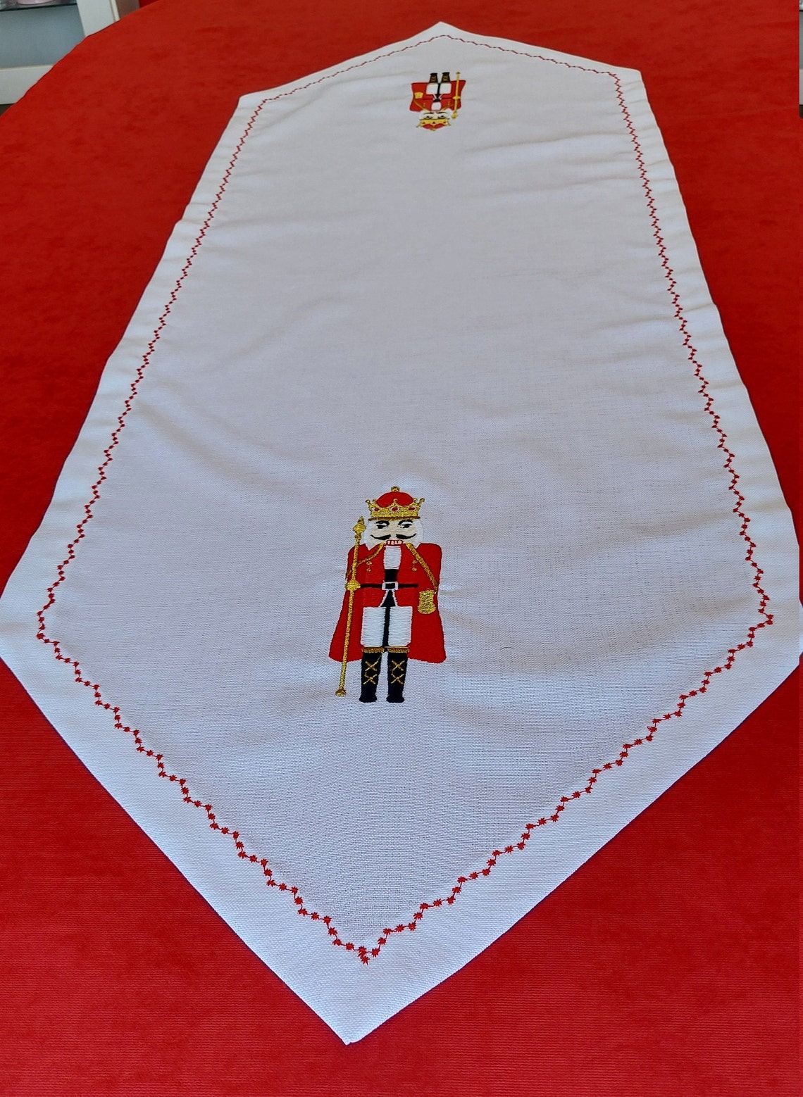 King Nutcracker Table Runner With Gold Color Detail Beige - Etsy