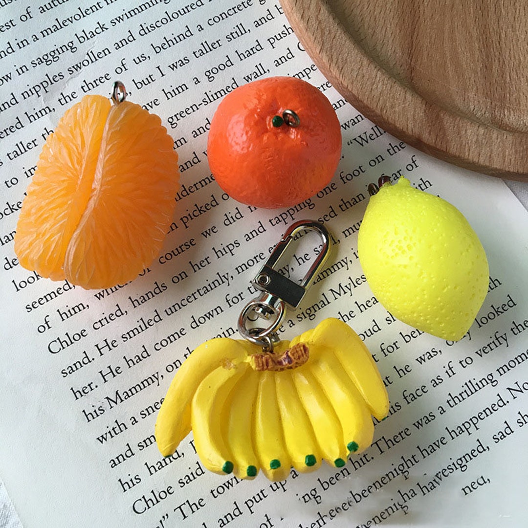2pcs Resin Fruit Charms 3D Citrus Pendant Lennon Orange Banana Charms ...
