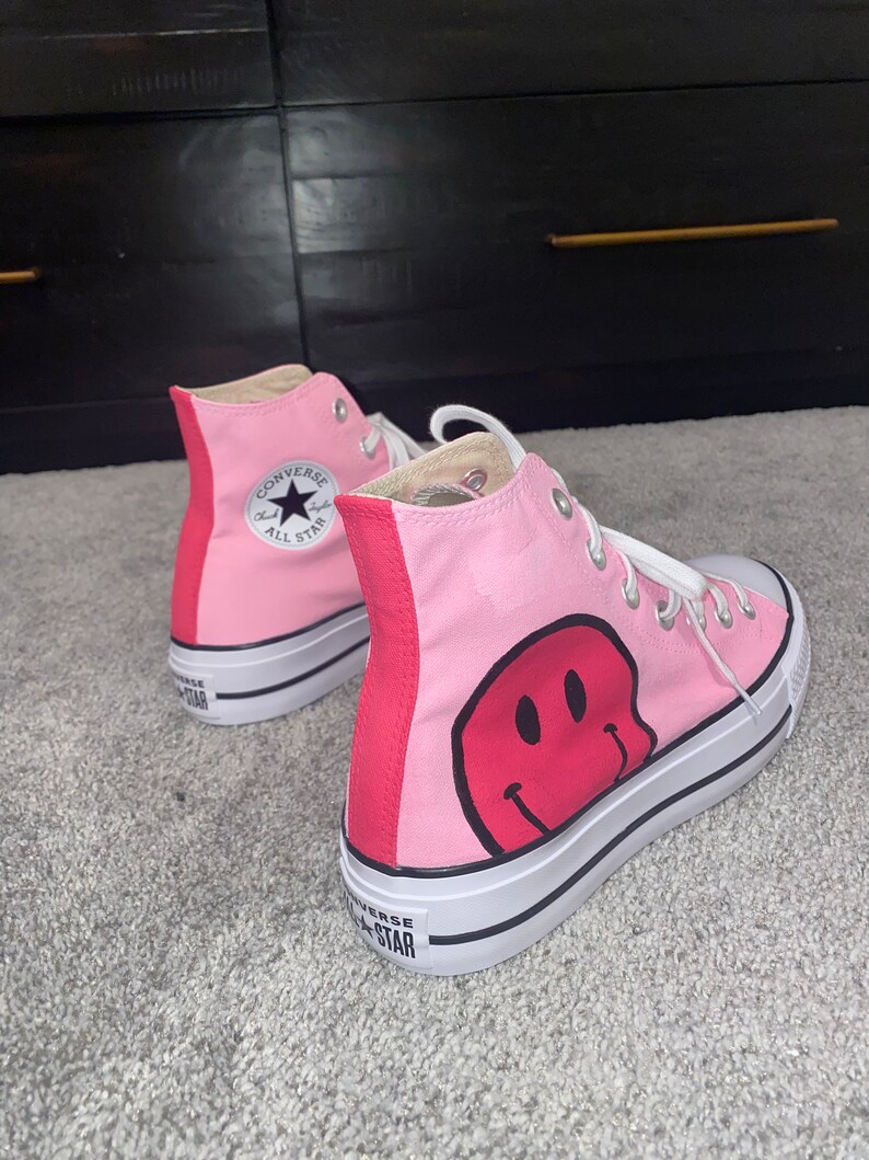 Smiley Converse - Etsy