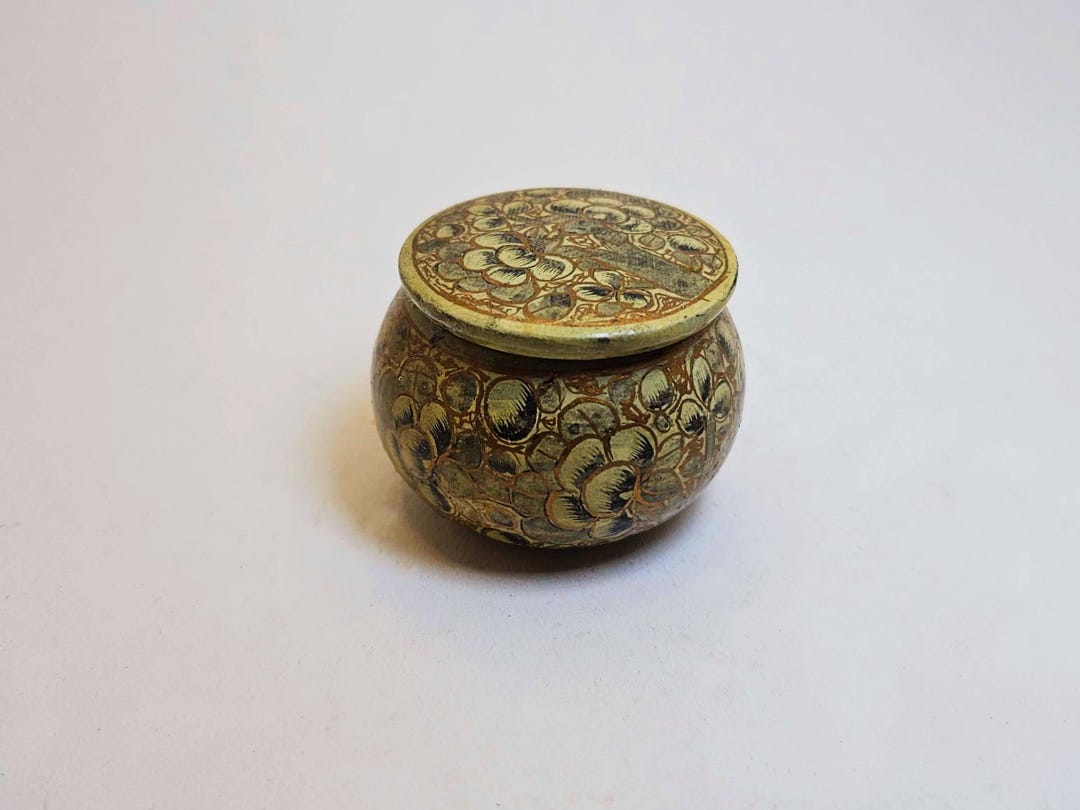 Hand-painted Kashmiri Lacquer Box – Floral Motif – “handmade in Kashmir ...
