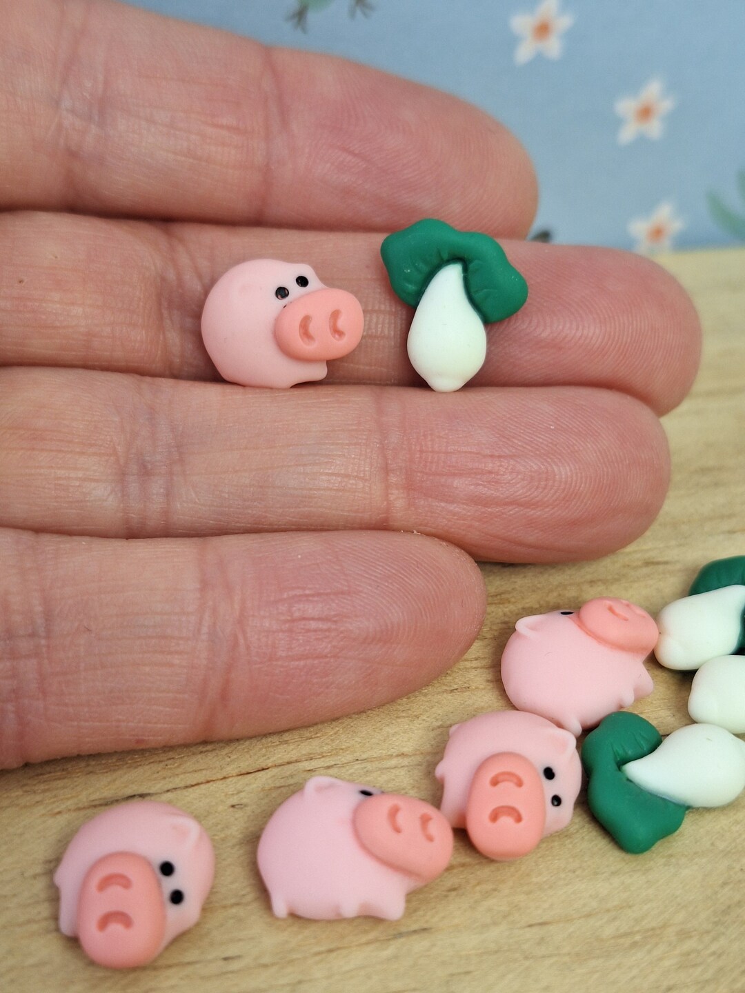 10x Opaque Resin Cabochons, Pink Pig and Leek Cabochons, Cute Animal ...
