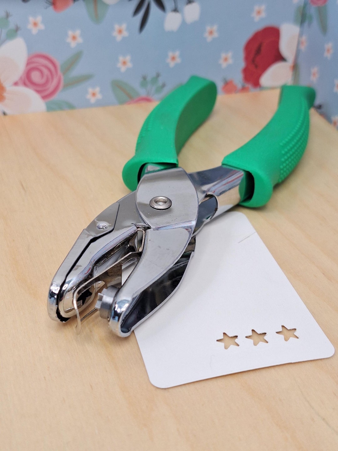 Earring Card Punch Tool With Soft Grip, Small Star Hole Paper Craft ...