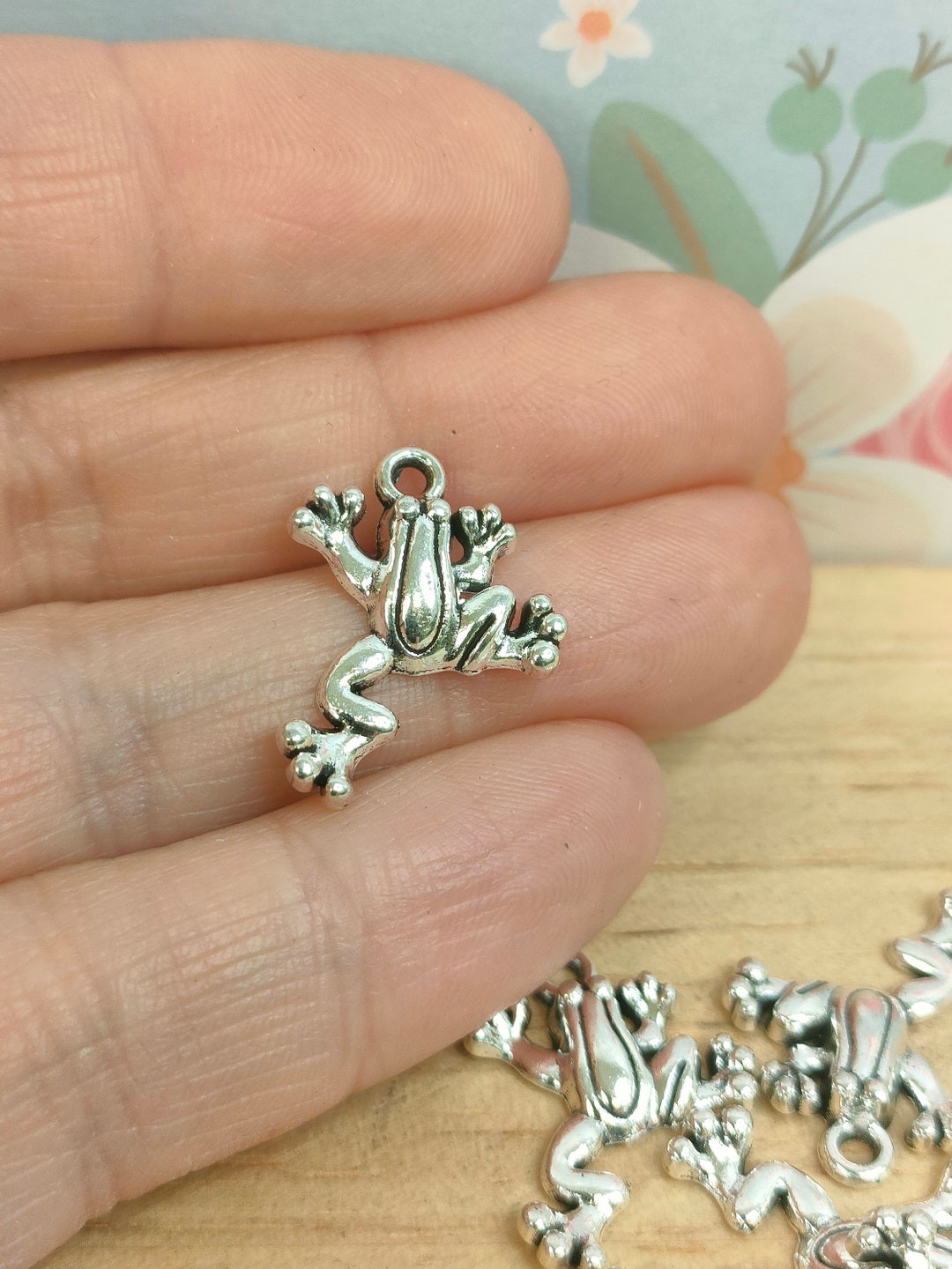 Fat Frog Charms, Cute Silver Toned Frog Pendants, Frog Themed Jewellery Supplies, 10 X Small ...