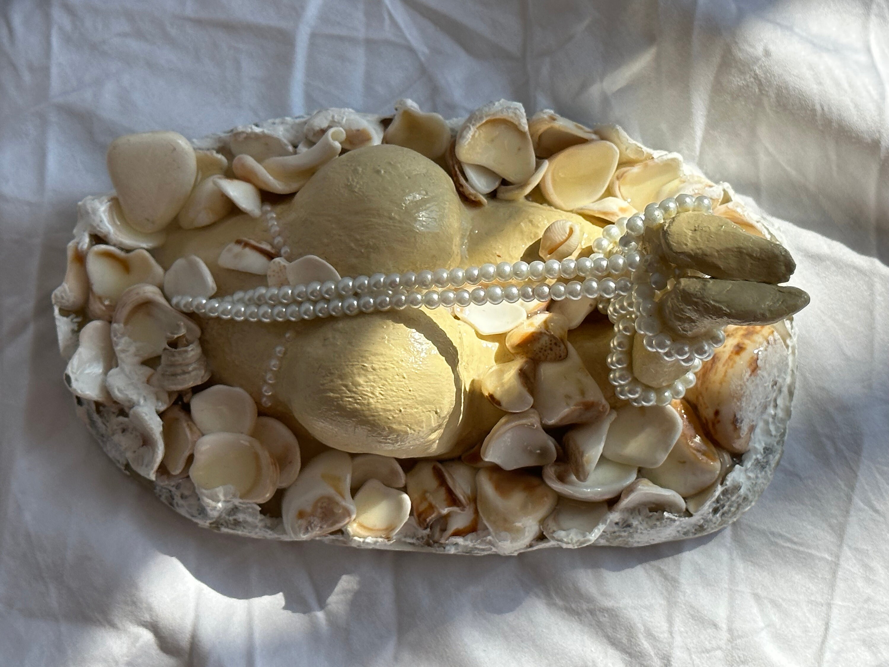 Decorative Curvy Female Sculpture sakura Covered With Pearls and ...