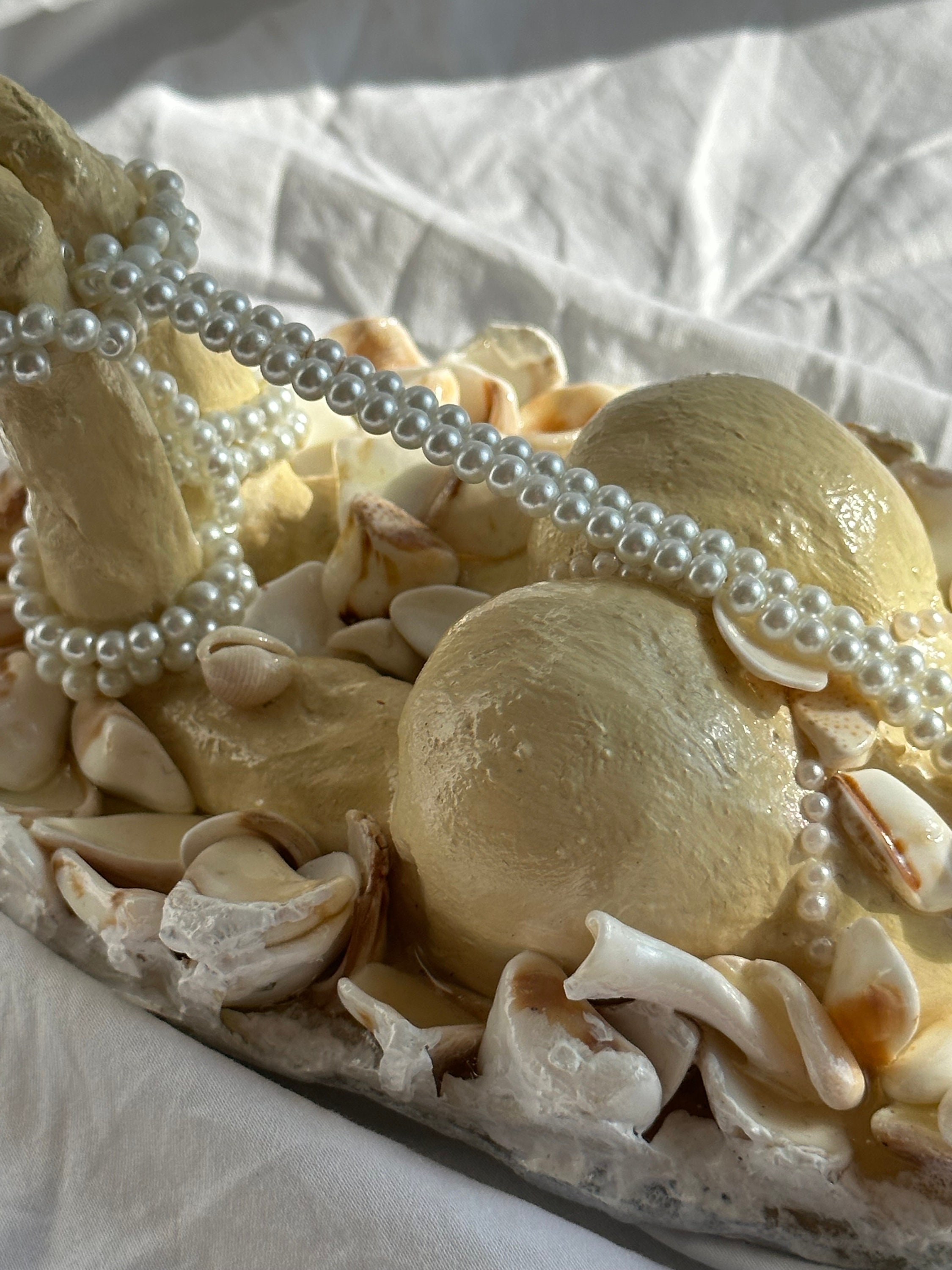 Decorative Curvy Female Sculpture sakura Covered With Pearls and ...