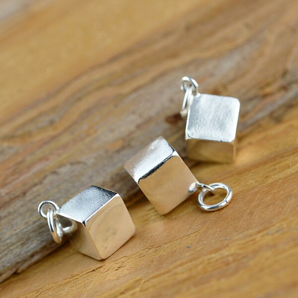 Silver Cube Necklace - Etsy