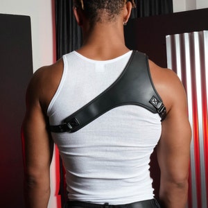 Mens Black Leather Armors Suspenders Shoulder Strap Body Chest Harness ...