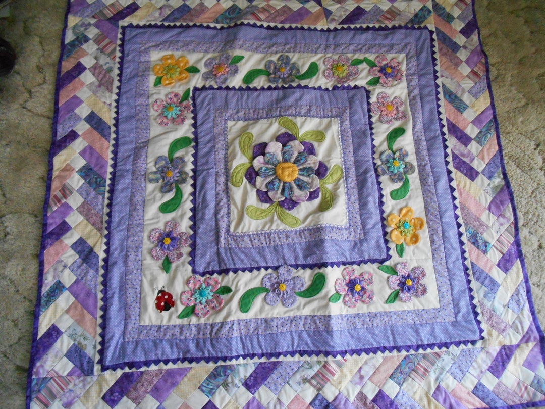 Lavender Appliqued Flower Quilt - Etsy