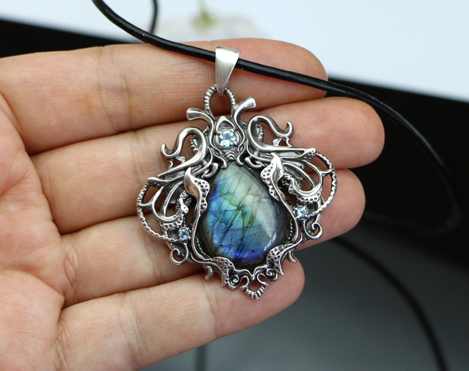 Sculpted Pendant Necklace 3D Model for a Cabochon. Fantasy Jewellery ...