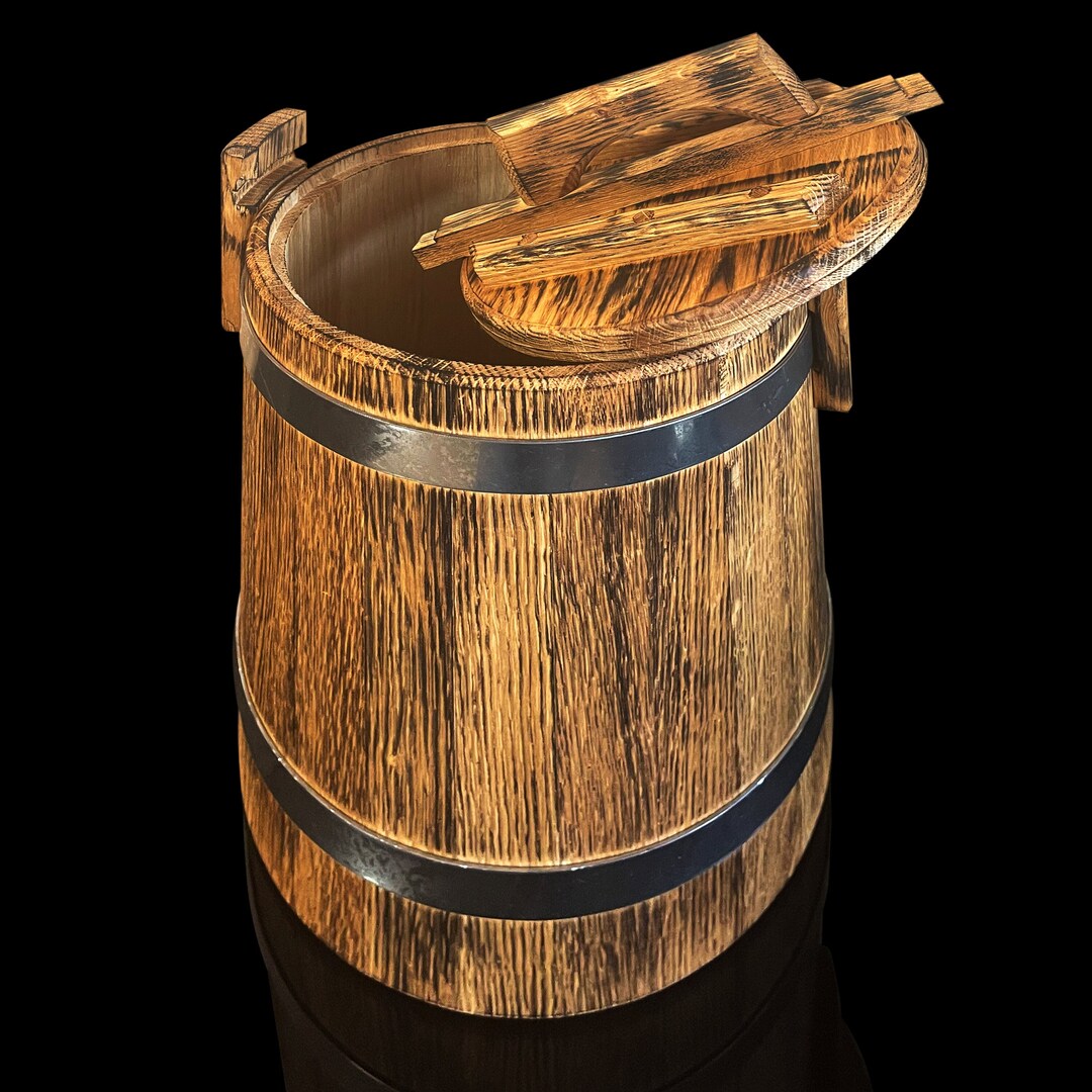 Aging Oak Barrel With Lid / Antique Pickle Oak Barrel / Wooden Vat for ...