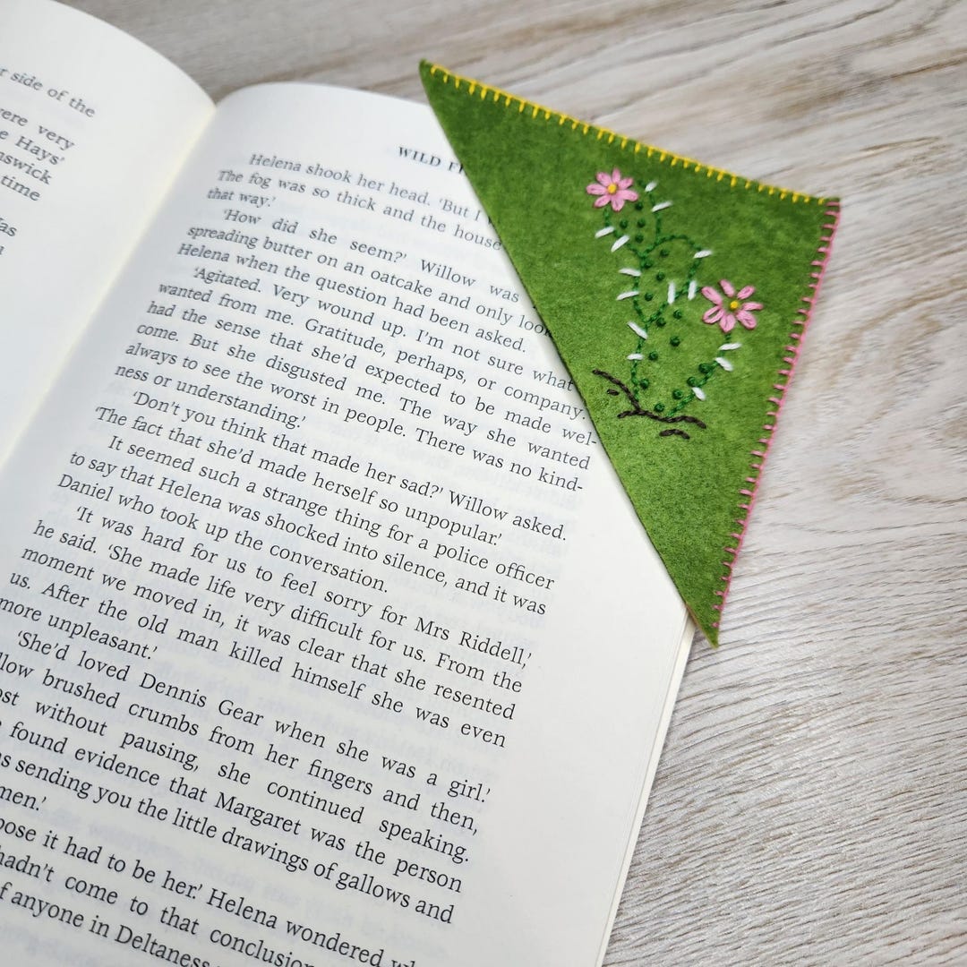 Felt Cactus Plant Corner Bookmark Hand Embroidered Corner Bookmark ...
