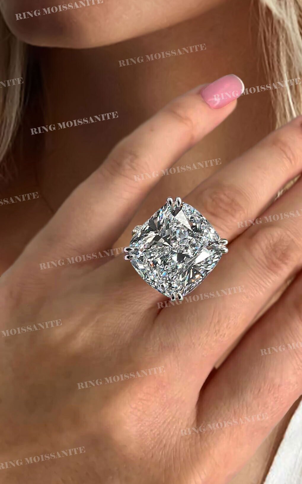 17 CT Large Square Cushion Cut Engagement Ringcelebrity Style - Etsy