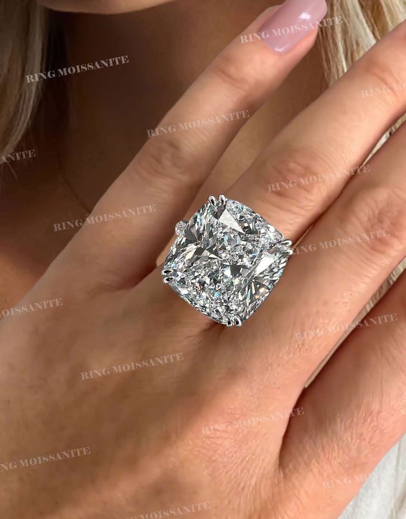 17 CT Large Square Cushion Cut Engagement Ringcelebrity Style - Etsy