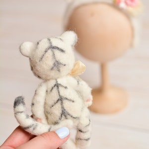 Newborn Tiger Props, Set of Headband and Wool Tiger Toy, Newborn Felted ...