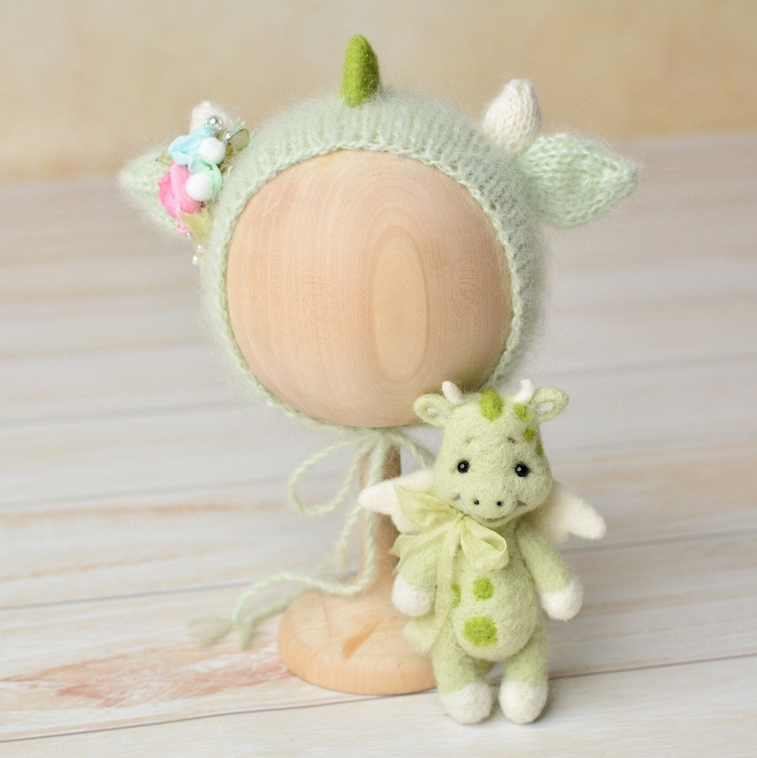 Newborn Dragon Props Set of Bonnet and Wool Dragon Toy Newborn Felted ...