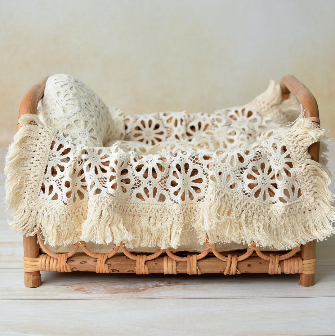 Newborn Vintage Blanket and Pillow Boho Lace Blanket Bed Cover Basket ...