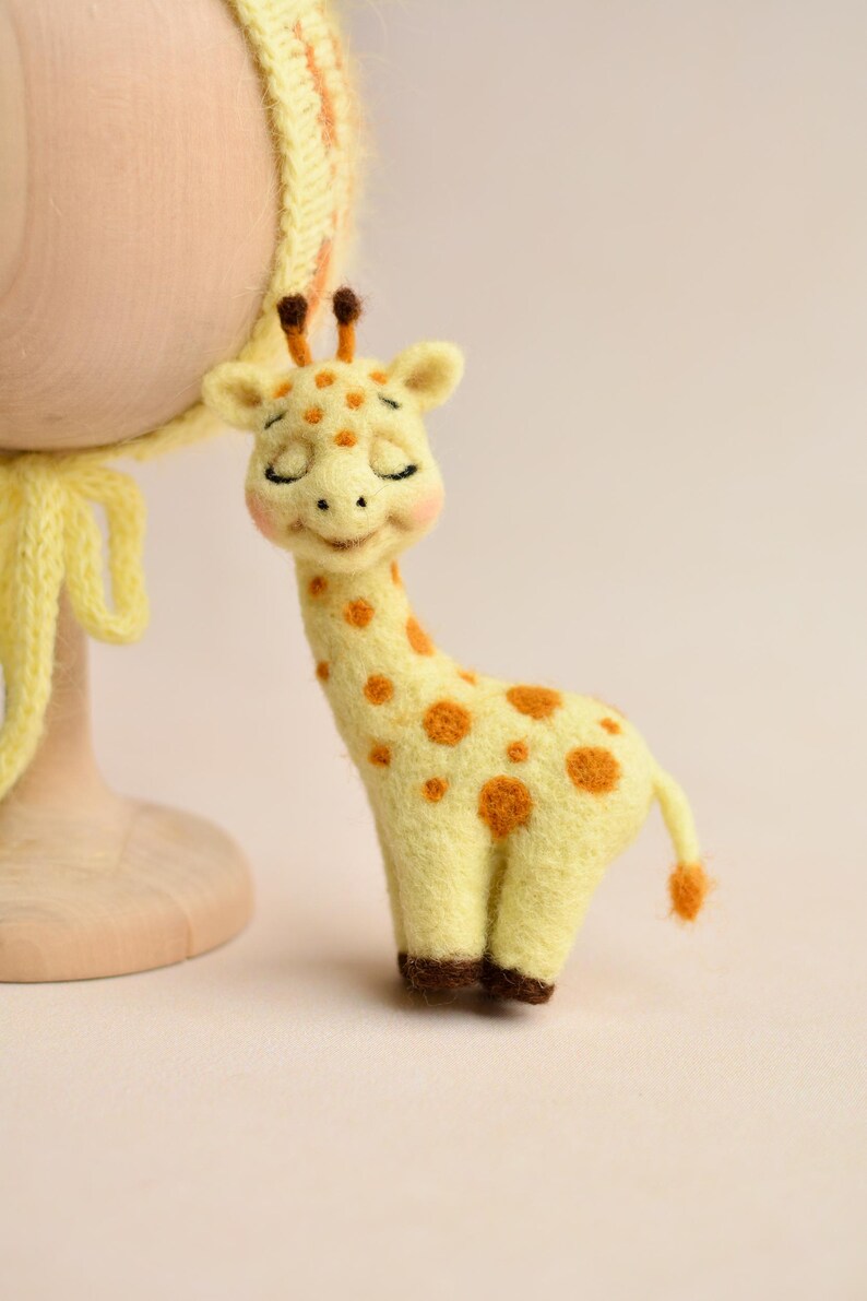 Newborn Giraffe Set, Yellow Knitted Hat, Felted Giraffe Toy, Baby Photo ...