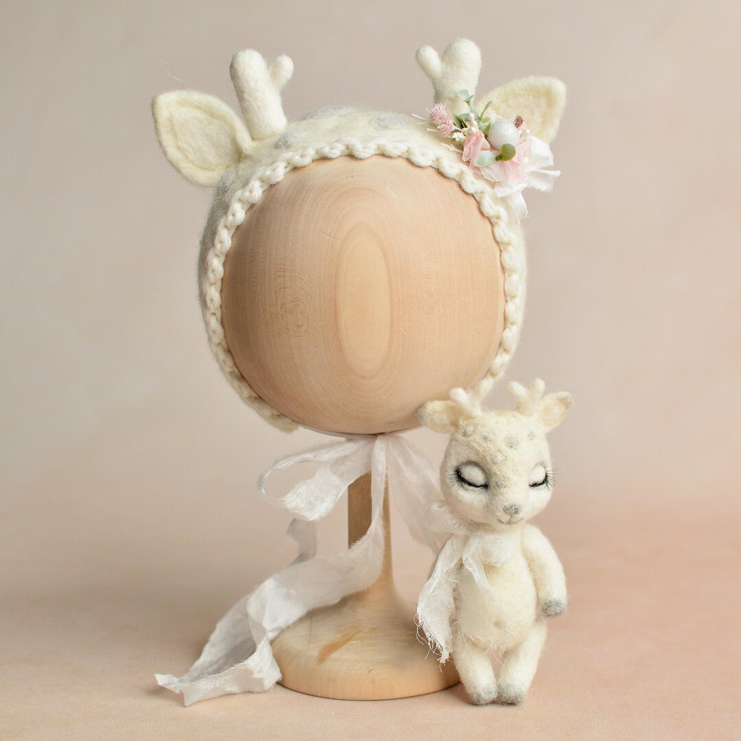 Newborn Deer Props Set of Bonnet and Felted Deer Toy Baby Coming Home ...