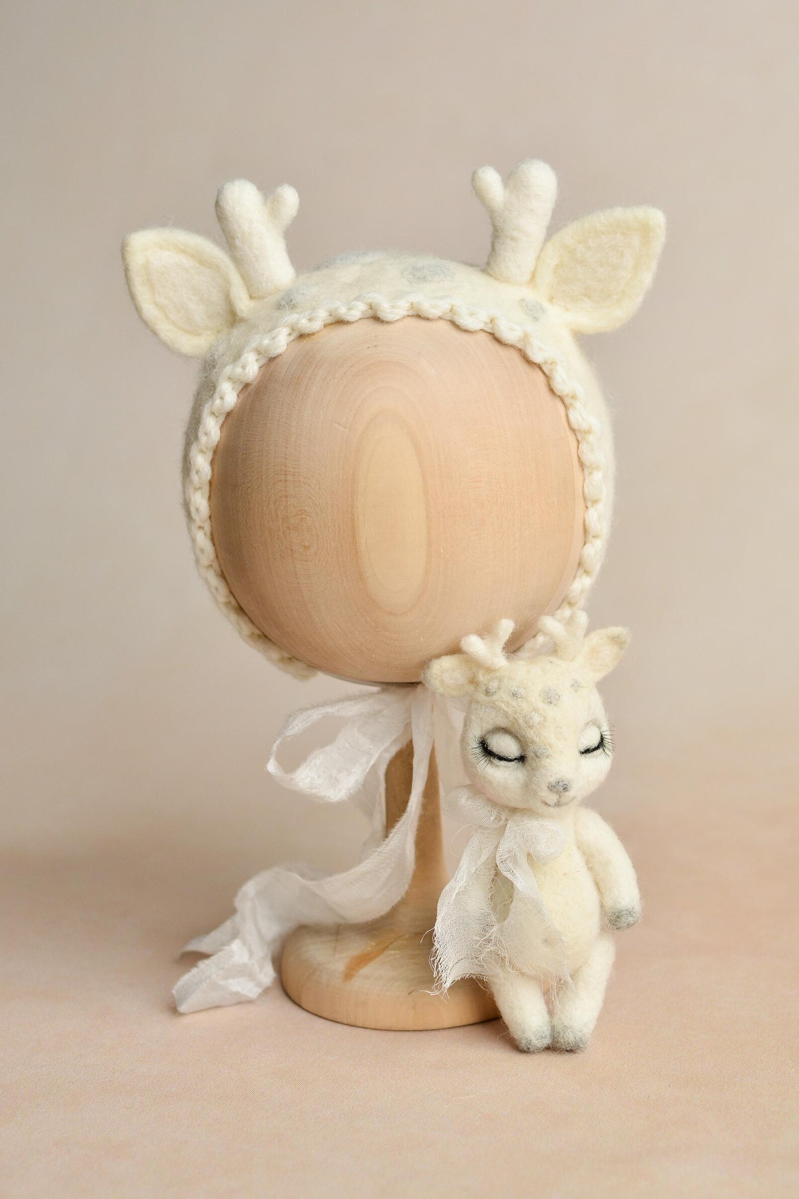 Newborn Deer Props Set of Bonnet and Felted Deer Toy Baby Coming Home ...