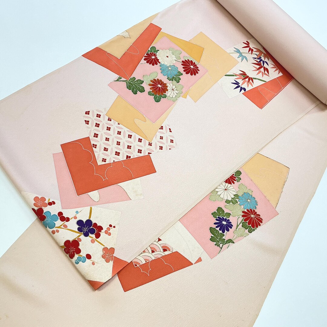 N669 Un-used Silk Kimono Bolt (tanmono): 12m Long Tsukesage Light Pink ...