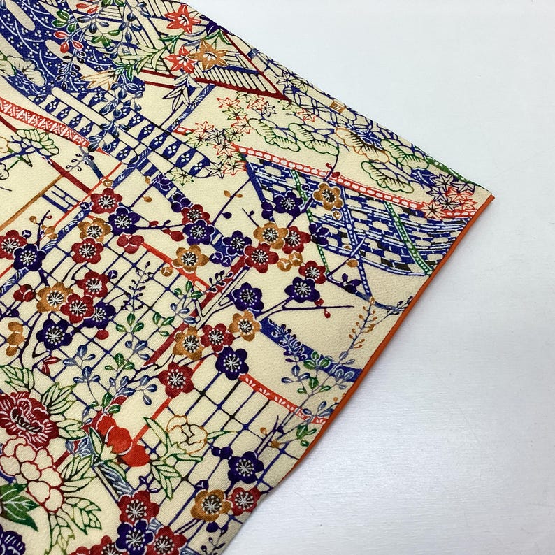 K422 Vintage Silk Wedding Kimono (komon) : Ivory / Chirimen Crape Seasonal Flowers Garden - Etsy UK