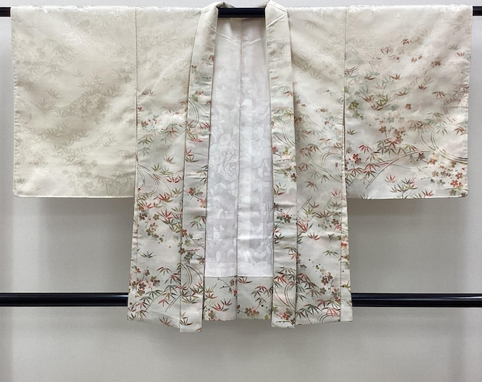 K28 Vintage Synthetic Kimono Haori Jacket : Ivory Gold Silver ...
