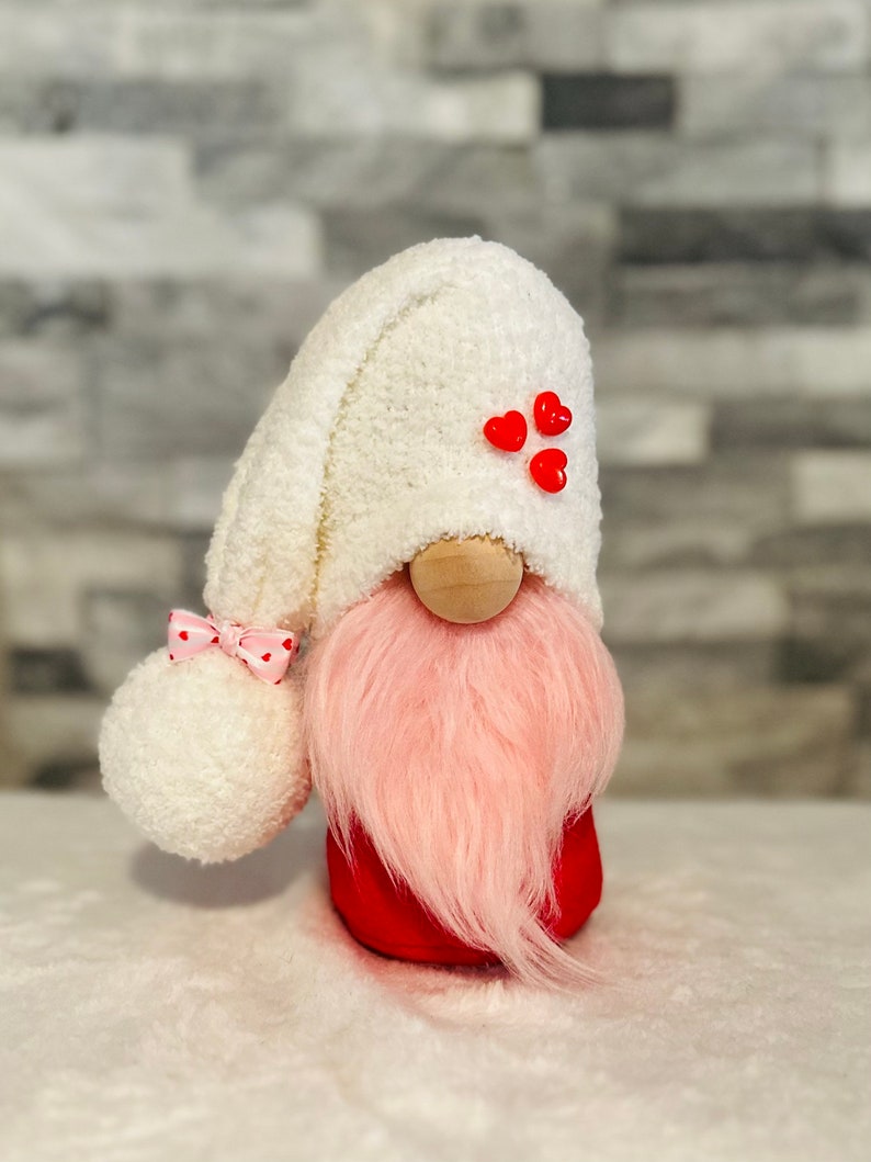 Valentines Day Gnome Love Gnome Heart Gnome Gift Idea - Etsy