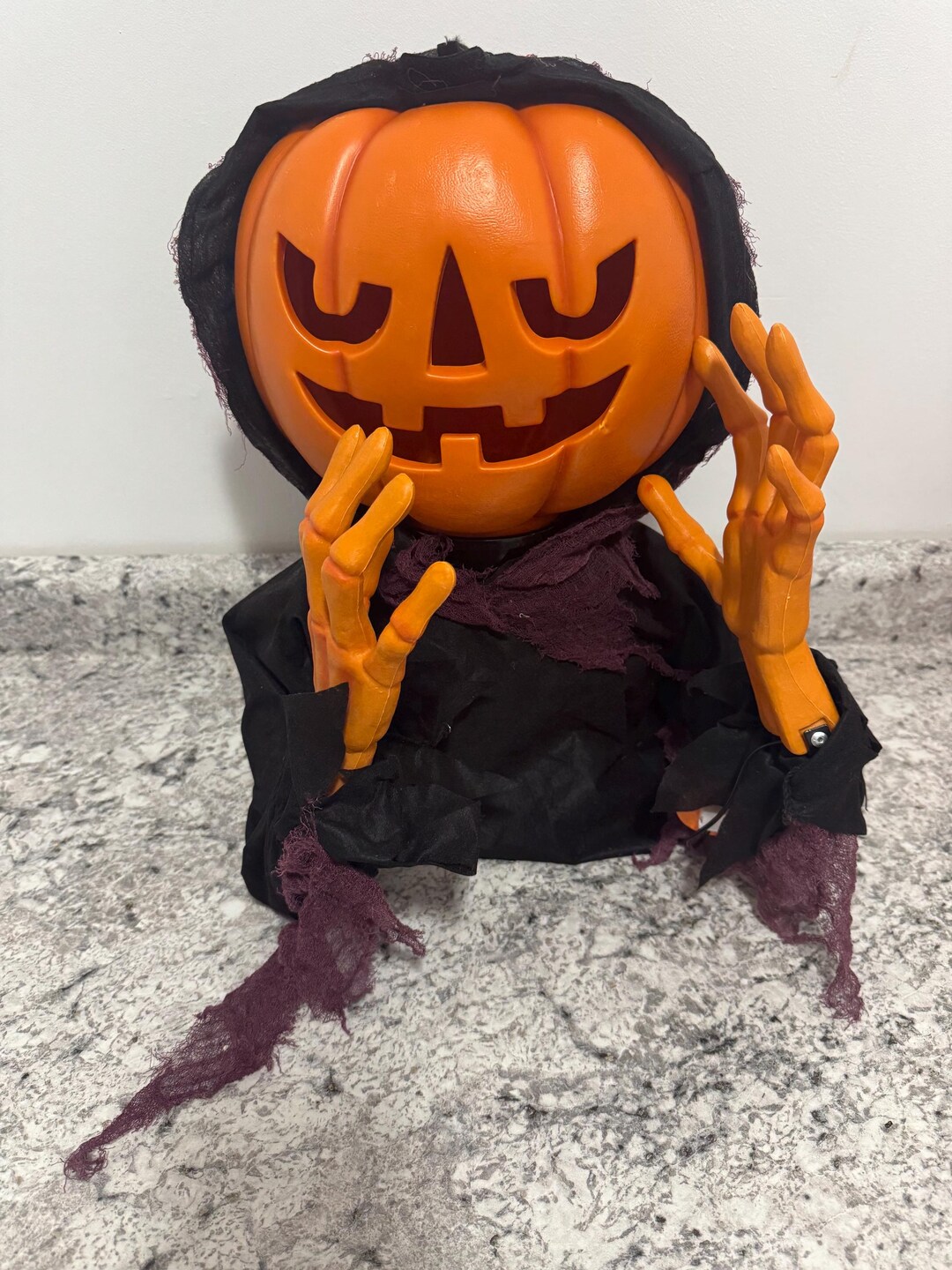 Animated Halloween Pumpkin Ground Breaker Prop – NO Movement, Makes ...