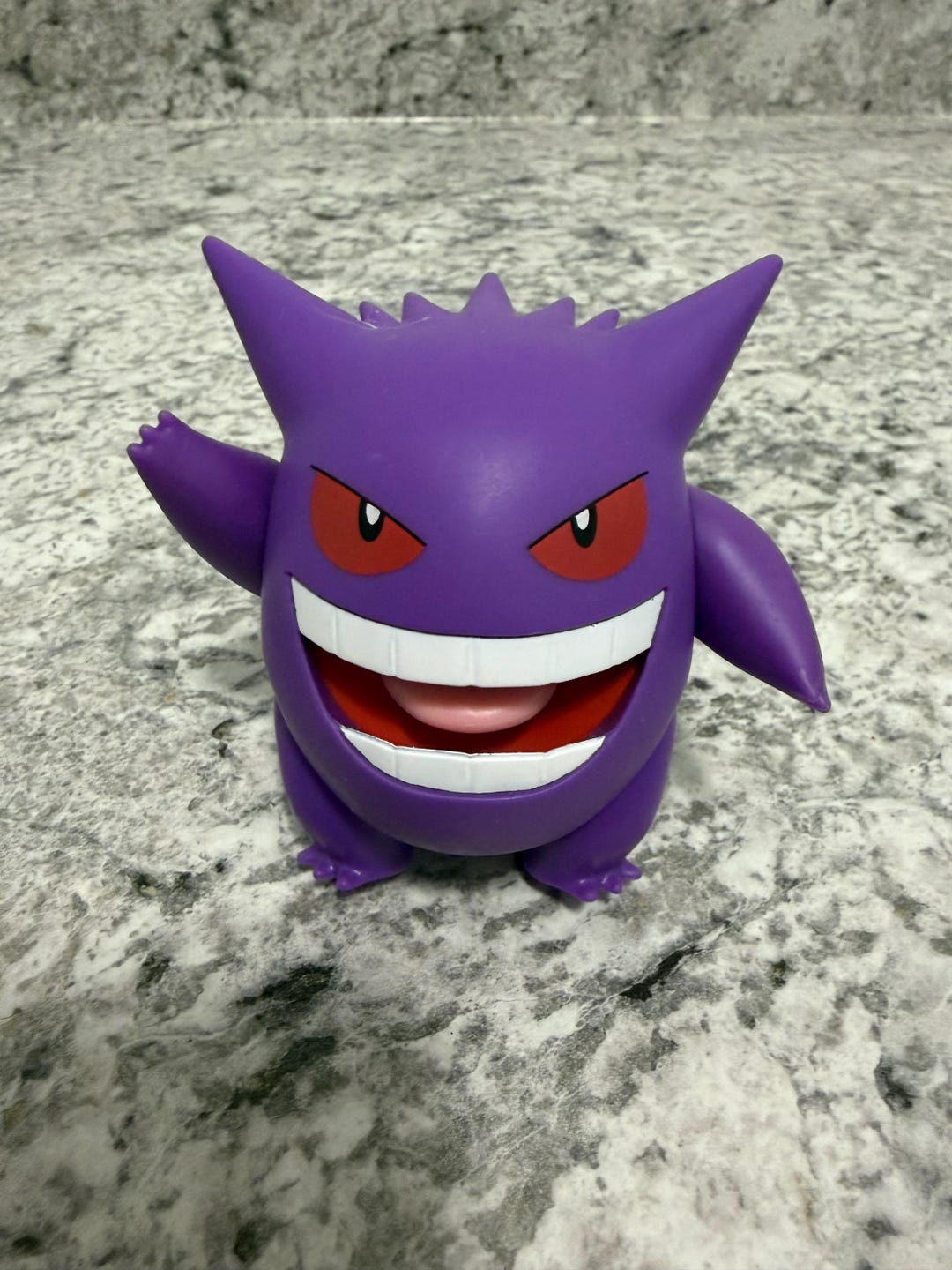Pokémon Haunter Battle Feature Figure by Wicked Cool Toys - Press for ...