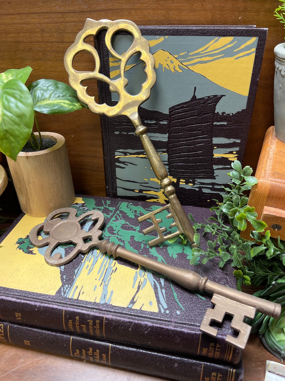 Vintage Oversized Decor Brass Keys, Set of 2 - Etsy