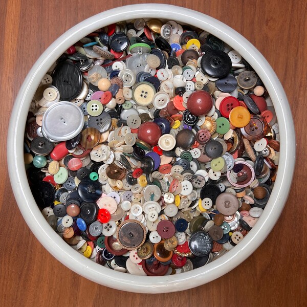 Bakelite Buttons - Etsy