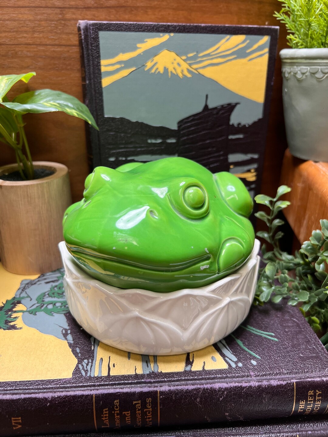 Vintage Shafford Ceramic Froggy on Lotus Flower Trinket Box - Etsy