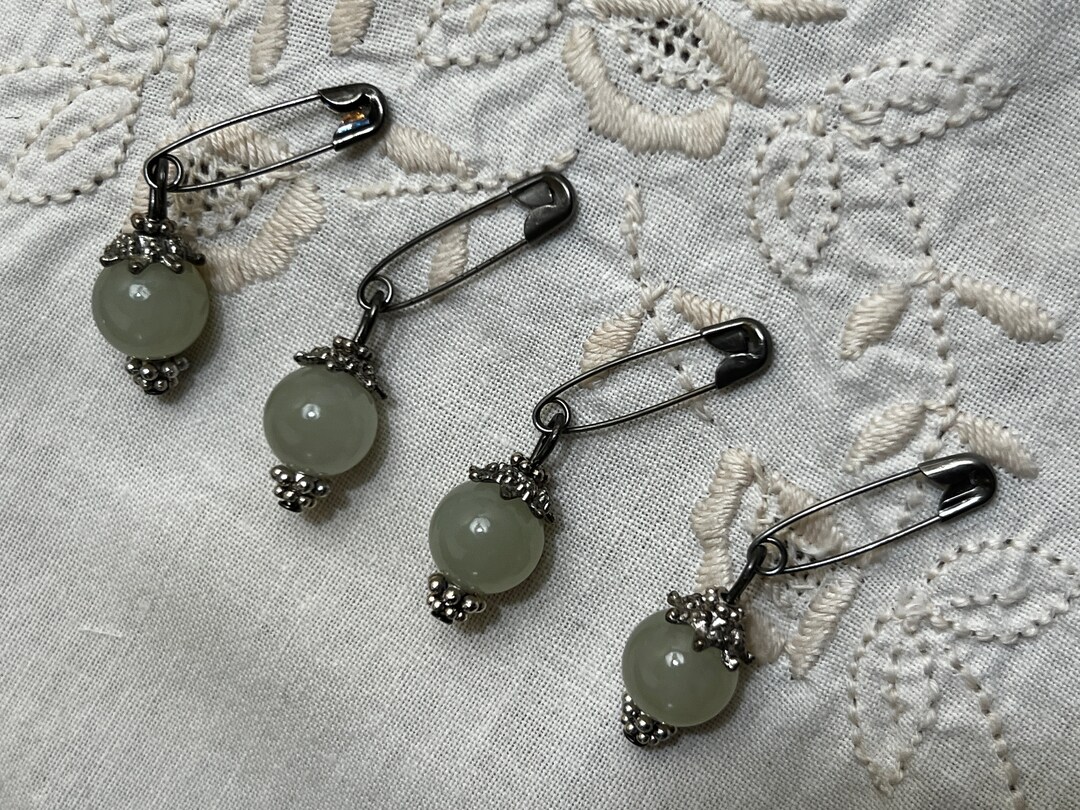 4 Beaded Vintage Safety Pin Dangles - Etsy