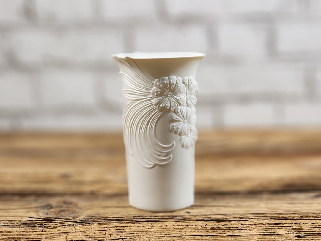 Vintabe AK Kaiser Vase Biscuit Porcelain No. 740/7 Design M.frey 3D ...