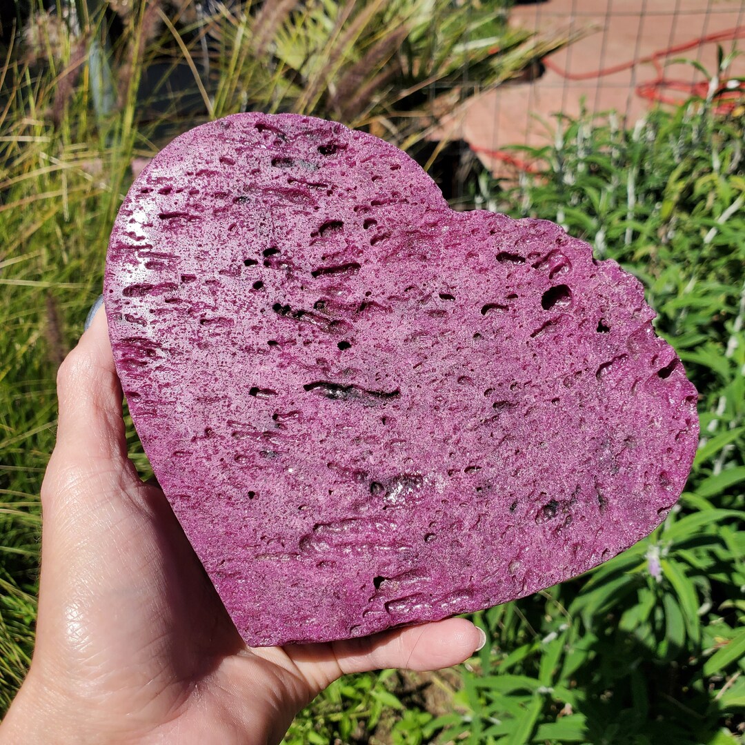 XL Red Ruby Honeycomb Puffy Heart Stone Crystal UV Reactive 1350 Grams ...