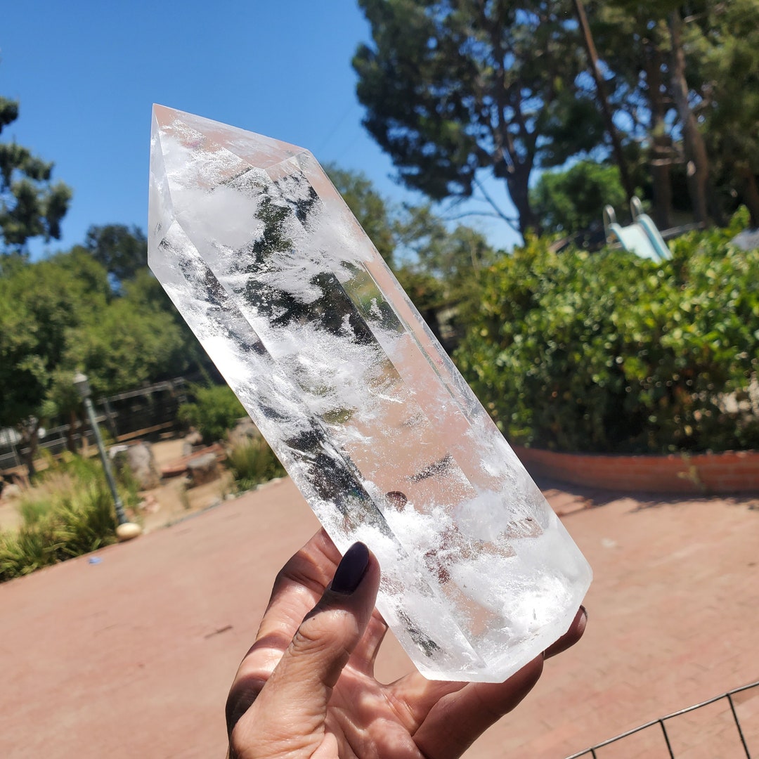 Clear Swirly Clouds Smelting Quartz Crystal Tower Point 888 Grams 2lbs ...