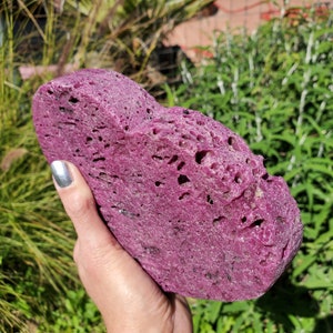 XL Red Ruby Honeycomb Puffy Heart Stone Crystal UV Reactive 1350 Grams ...