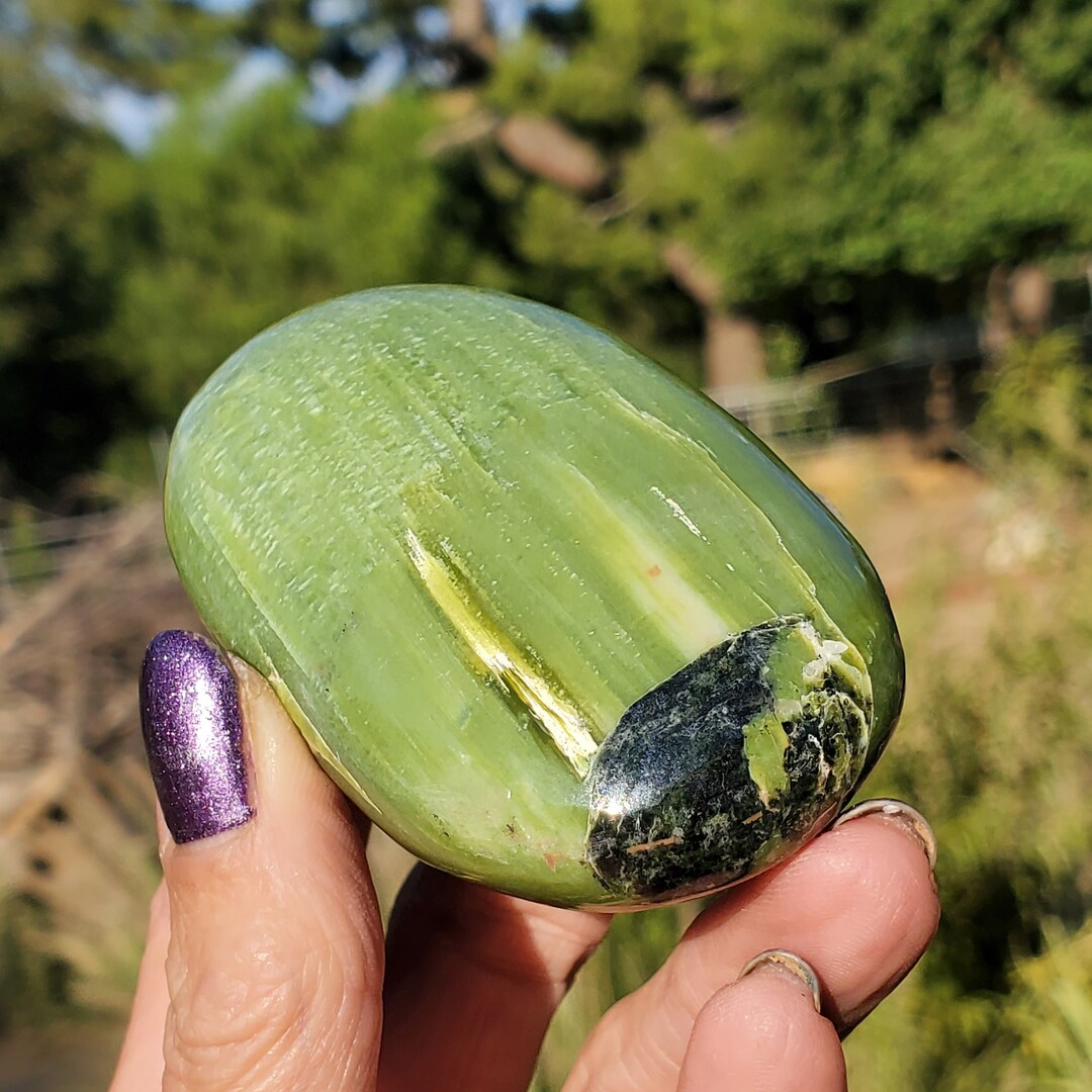 Green Tremolite Palm Stone Crystal Sphere A Grade 128 Grams - Etsy